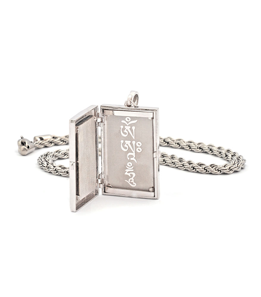 Bhrum Pendant with Chain